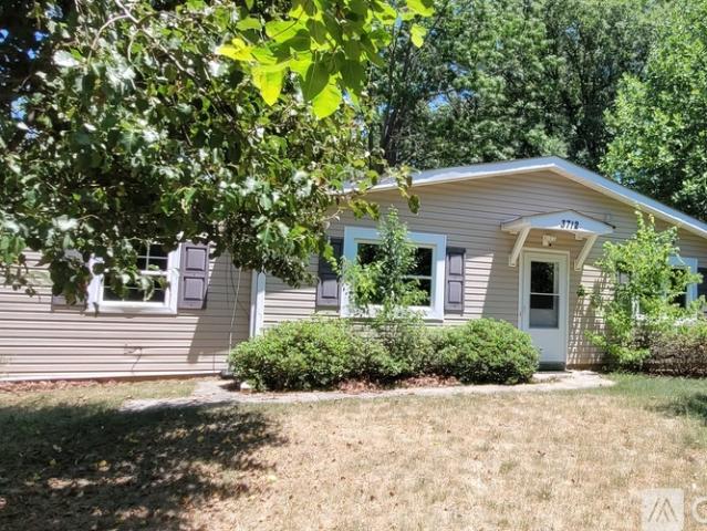 4 BR, 2 BA Apartment 3712 Atlas St, Greensboro, NC 27405