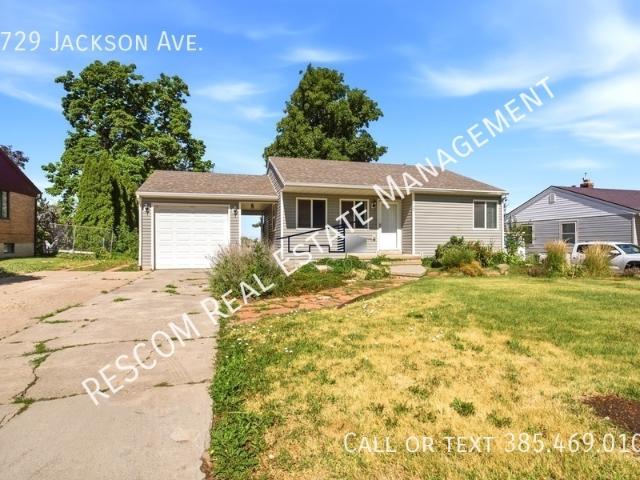 4 BR, 2 BA Apartment 3729 Jackson Ave Ogden, UT 84403