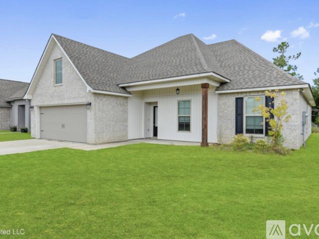 4 BR, 2 BA Apartment 3766 Hamilton Dr, D'Iberville, MS 39540