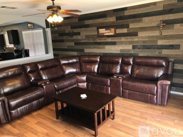 4 BR, 2 BA Apartment 3807 Julianas Way, Round Rock, TX 78665