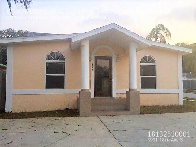 4 BR, 2 BA Apartment 3901 18th Ave S, St Petersburg, FL 33711