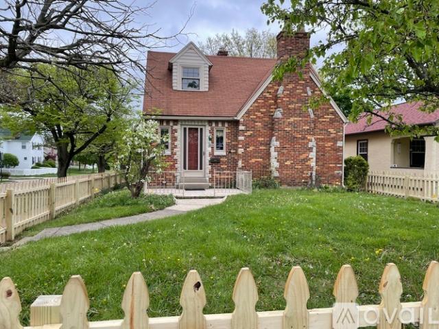 4 BR, 2 BA Apartment 303 Wonderly Ave, Dayton, OH 45419