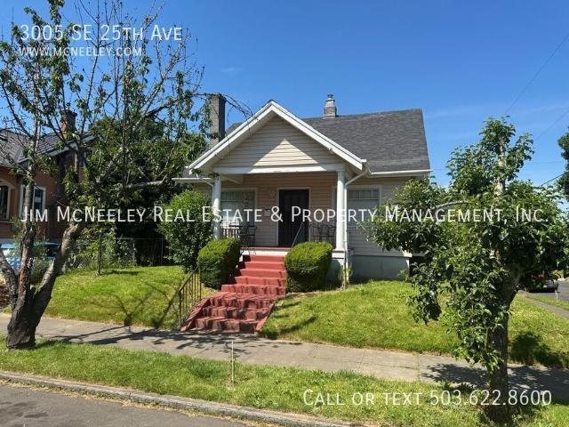4 BR, 2 BA Apartment 3005 SE 25th Ave, Portland, OR 97202