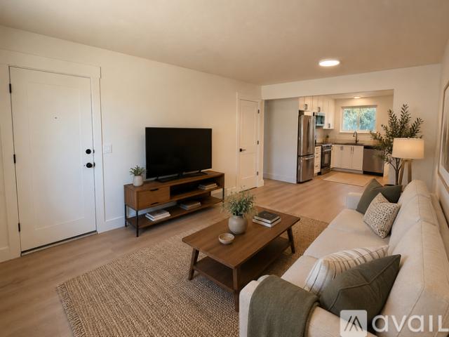 4 BR, 2 BA Apartment 3017 South Delaware Street, Englewood, CO 80110
