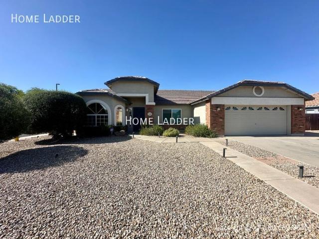 4 BR, 2 BA Apartment 3018 E Erie St, Gilbert, AZ 85295
