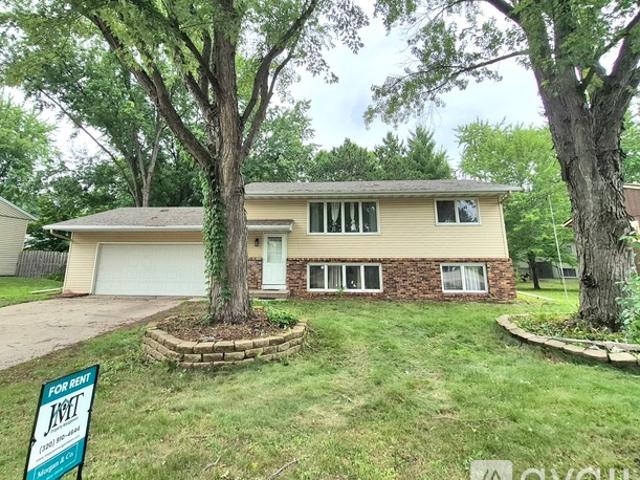 4 BR, 2 BA Apartment 305 8th St N, Sartell, MN 56377