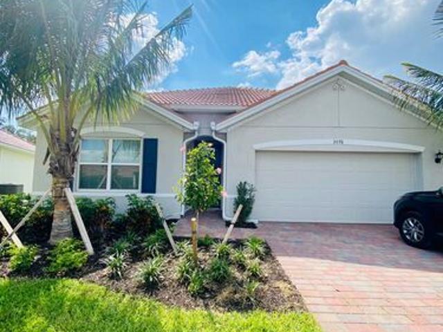 4 BR, 2 BA Apartment 3076 Royal Gardens Avenue, Fort Myers, FL 33916