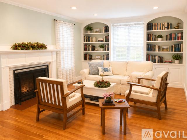 4 BR, 2 BA Apartment 31 Grassmere Road, Brookline, MA 02467