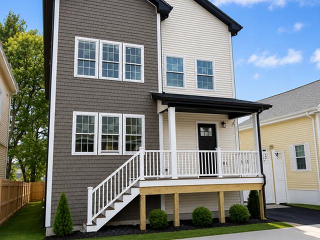 4 BR, 2 BA Apartment 31 Vandewater St, Unit 2, Providence, RI 02908
