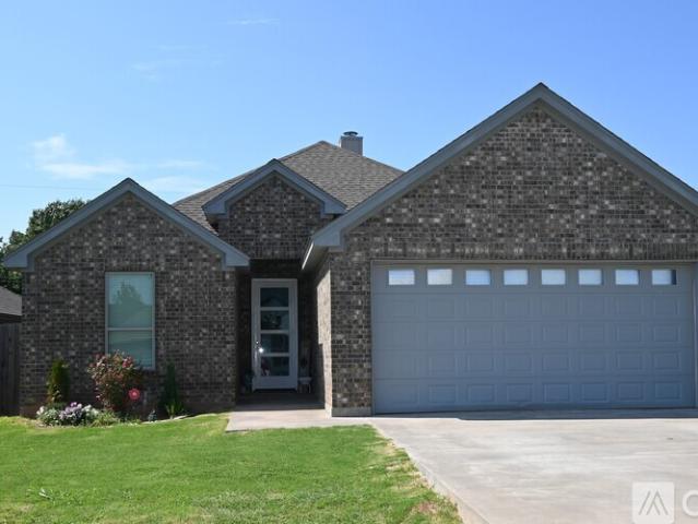 4 BR, 2 BA Apartment 320 Mariners Wy, Wichita Falls, TX 76308