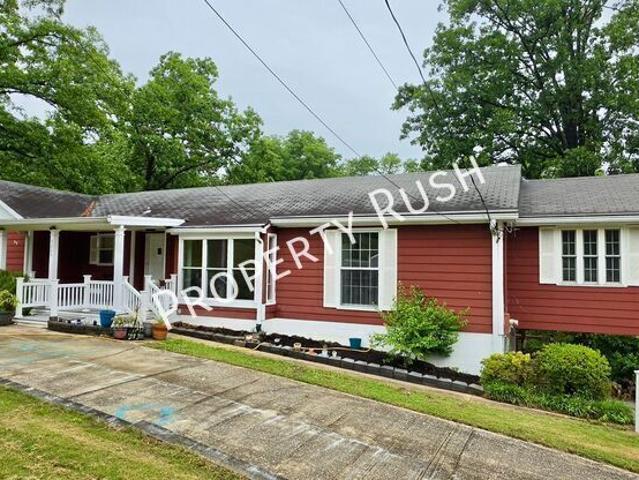 4 BR, 2 BA Apartment 3229 Westonia Dr Chattanooga, TN 37412