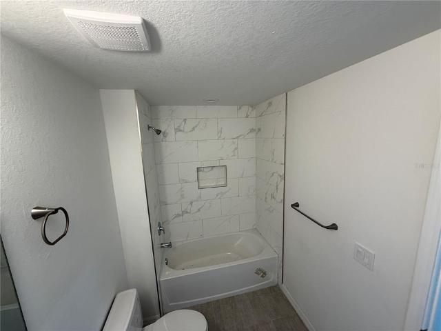 4 BR, 2 BA Apartment 3230 Worthington Avenue, North Port, FL 34286