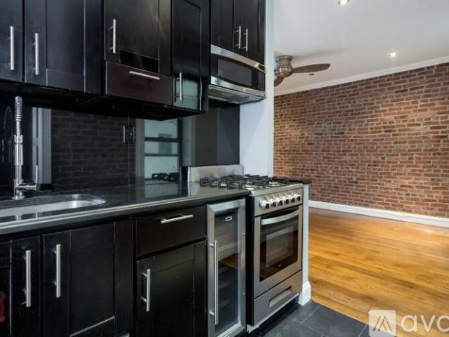 4 BR, 2 BA Apartment 326 East 100th St, Unit 2D, New York, NY 10029