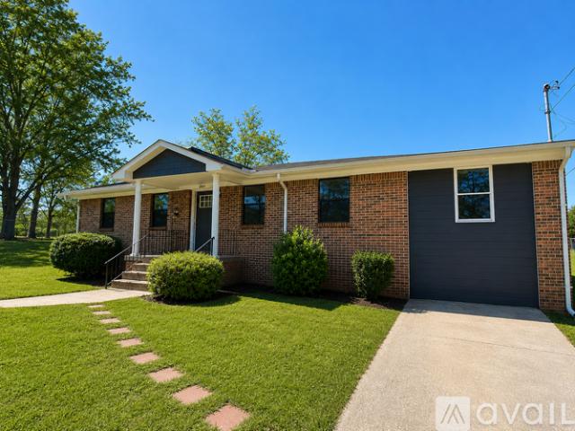 4 BR, 2 BA Apartment 3306 Hanna St, Unit 3, Tuskegee, AL 36083