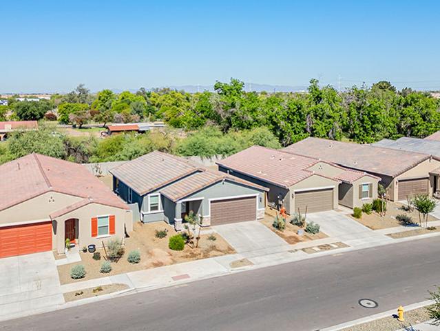 4 BR, 2 BA Apartment 4418 S 69th Ave Unit 6850WGR, Phoenix, AZ 85043