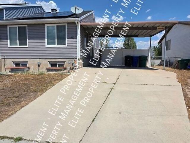 4 BR, 2 BA Apartment 4422 W Barrington Dr, West Jordan, UT 84088