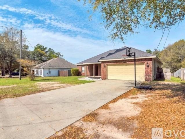 4 BR, 2 BA Apartment 4546 Live Oak Church Road, Crestview, FL 32539