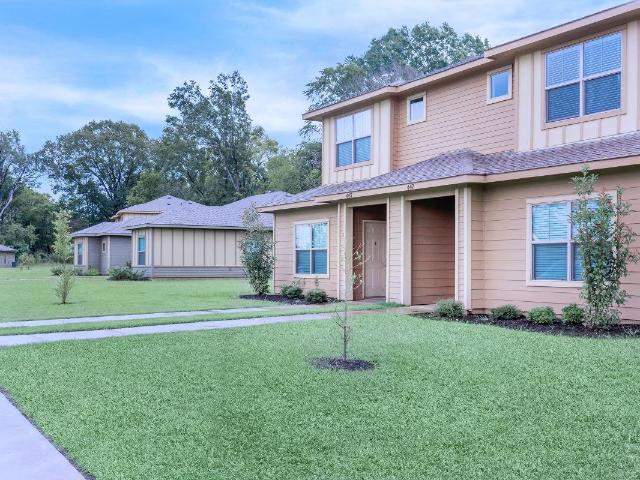 4 BR, 2 BA Apartment 462 Austin Lane, Bastrop, LA 71220
