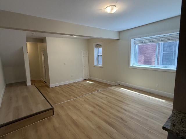 4 BR, 2 BA Apartment 466 Nelson St, Ottawa, ON K1N 7S8
