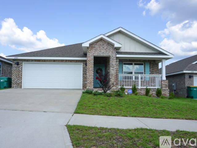 4 BR, 2 BA Apartment 4703 Airmen Drive, Crestview, FL 32539