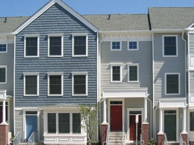 4 BR, 2 BA Apartment 471 Pacific Ave, Jersey City, NJ 07304
