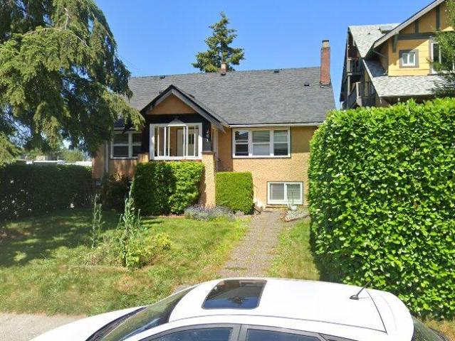 4 BR, 2 BA Apartment 481 West 19th Avenue Upper Main, Vancouver, BC V5Y 2B8
