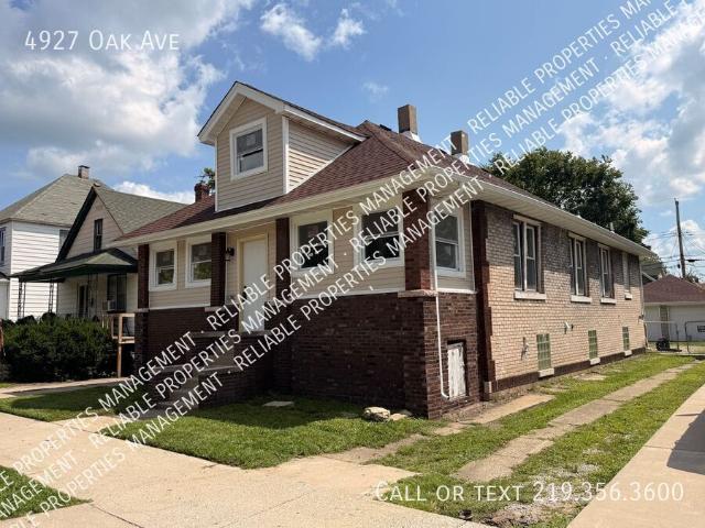 4 BR, 2 BA Apartment 4927 Oak Ave, Hammond, IN 46327