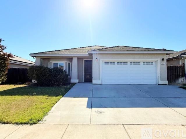 4 BR, 2 BA Apartment 4014 Cinnabar Ave, Merced, CA 95348