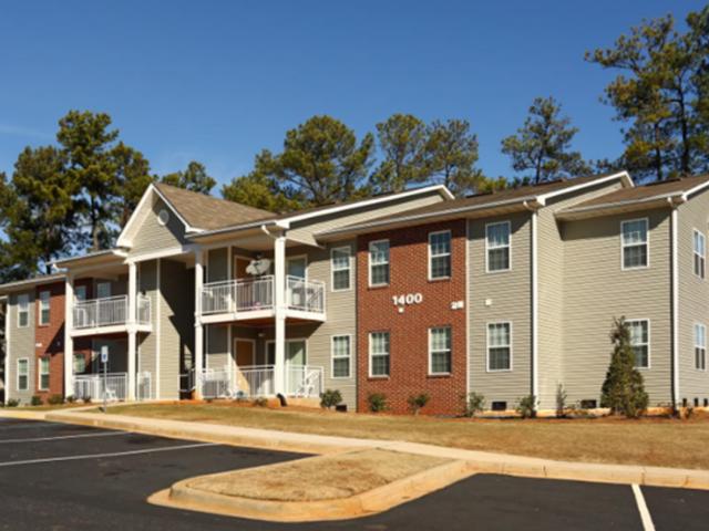 4 BR, 2 BA Apartment 401 Columbiana Drive, Columbia, SC 29212