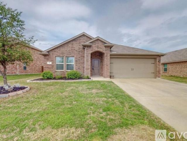 4 BR, 2 BA Apartment 401 Silo Cir, Royse City, TX 75189