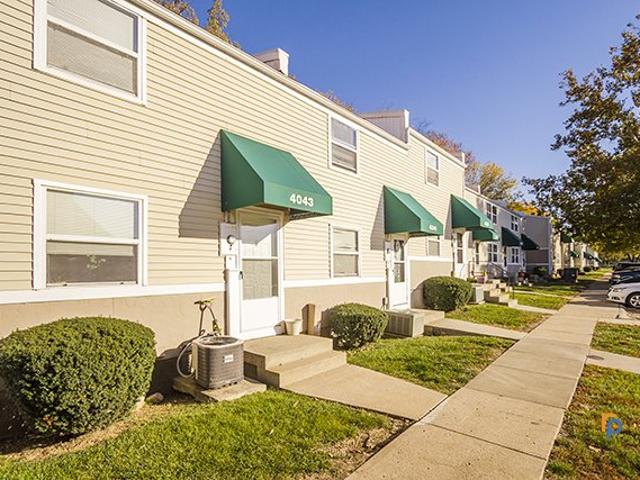 4 BR, 2 BA Apartment 4033 N. Bellaire Ave Kansas City, MO 64117