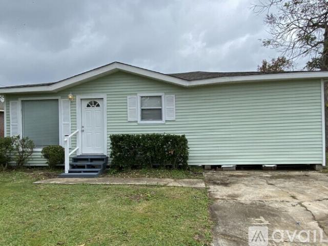 4 BR, 2 BA Apartment 406 Courthouse Ln, Hahnville, LA 70057