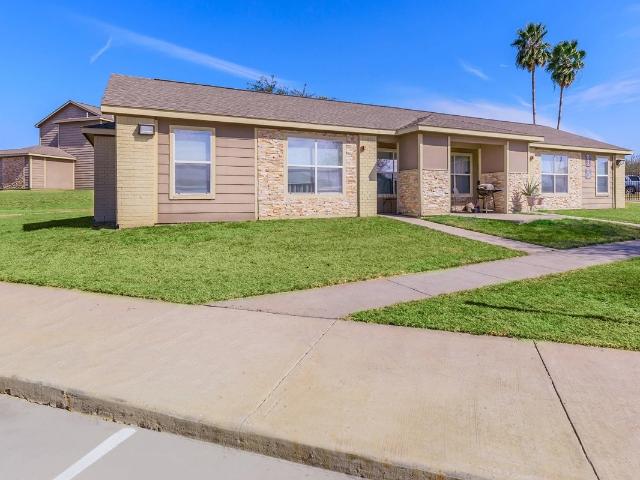 4 BR, 2 BA Apartment 409 Riverhill Loop, Laredo, TX 78046