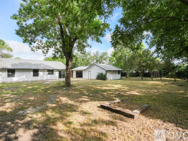 4 BR, 2 BA Apartment 413 Sun Bonnet Dr, Buda, TX 78610