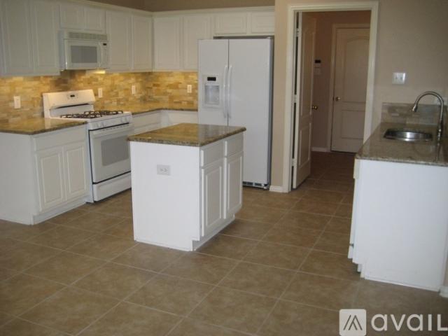 4 BR, 2 BA Apartment 410 Ridgeview Trail, McKinney, TX 75071