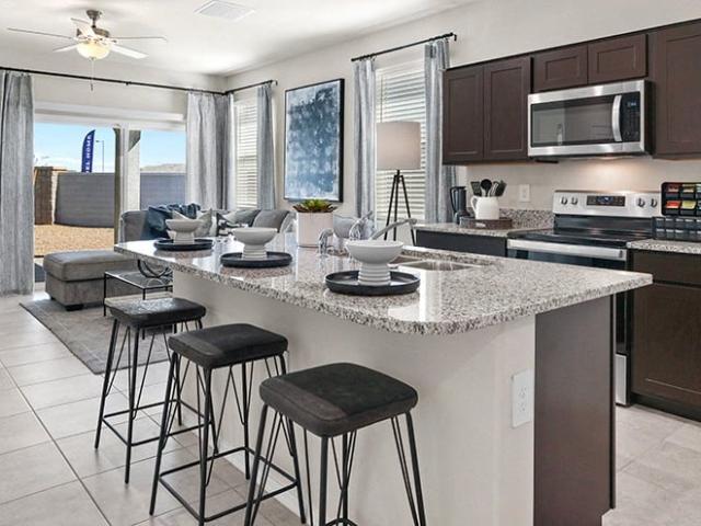 4 BR, 2 BA Apartment 4195 South 245th Drive Unit 1091127, Buckeye, AZ 85326