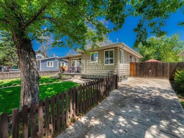 4 BR, 2 BA Apartment 4252 S Logan St, Englewood, CO 80113