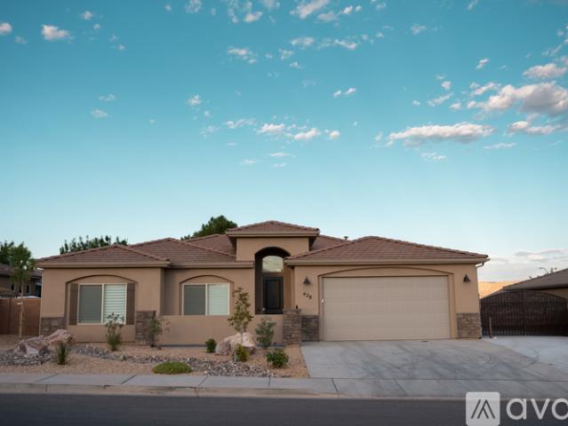 4 BR, 2 BA Apartment 428 North 2860 Street East, St. George, UT 84790