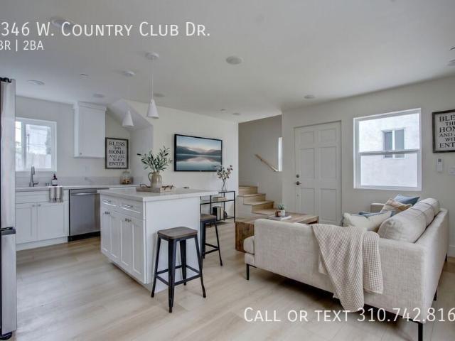 4 BR, 2 BA Apartment 4346 W. Country Club Dr Los Angeles, CA 90019