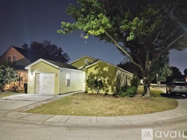 4 BR, 2 BA Apartment 5460 Wood Crossing Street, Orlando, FL 32811