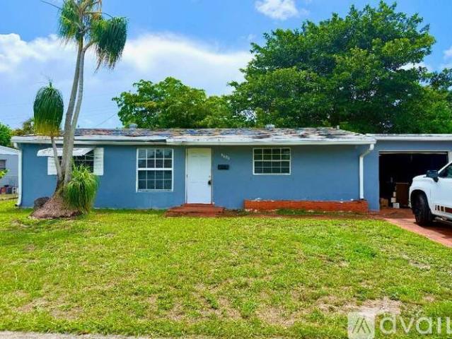 4 BR, 2 BA Apartment 5698 Gramercy Dr, West Palm Beach, FL 33407