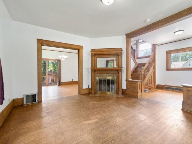 4 BR, 2 BA Apartment 513 West 22nd Street Unit 513 W 22nd St, Cedar Falls, IA 50613