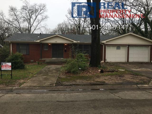 4 BR, 2 BA Apartment 5109 N Cedar St, North Little Rock, AR 72116
