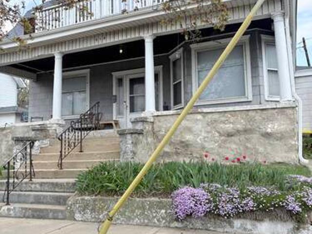 4 BR, 2 BA Apartment 519 Park Avenue, Rockford, IL 61103