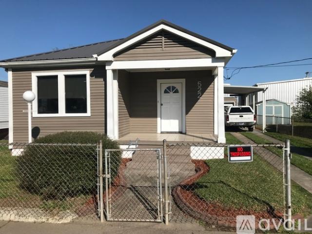 4 BR, 2 BA Apartment 522 Farrar Avenue, Kenner, LA 70062