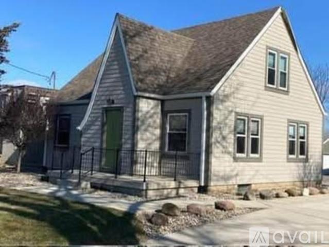 4 BR, 2 BA Apartment 5234 S State Rd 67, Anderson, IN 46013