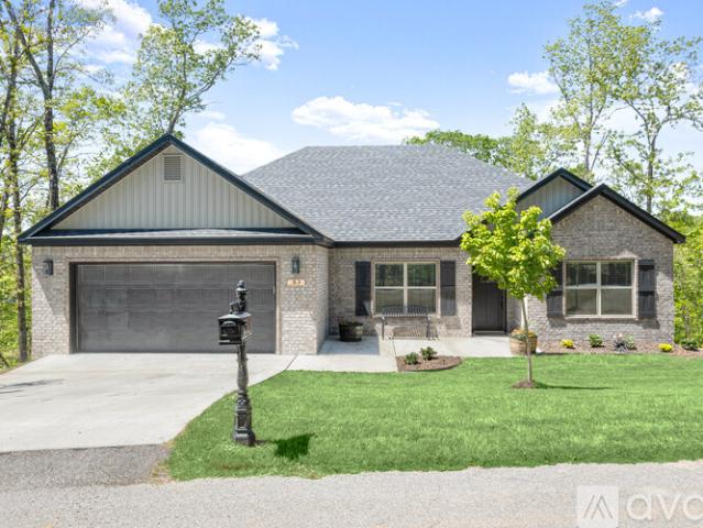 4 BR, 2 BA Apartment 53 Skipton Dr, Bella Vista, AR 72714