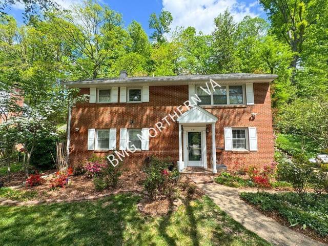 4 BR, 2 BA Apartment 6413 Berkshire Dr, Alexandria, VA 22310