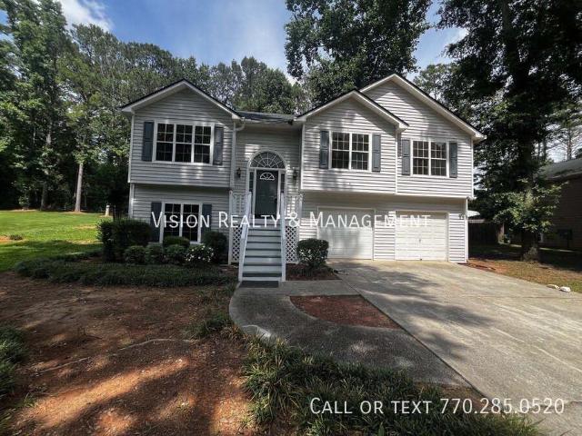 4 BR, 3 BA Apartment 64 Wooddale Ln, Carrollton, GA 30117