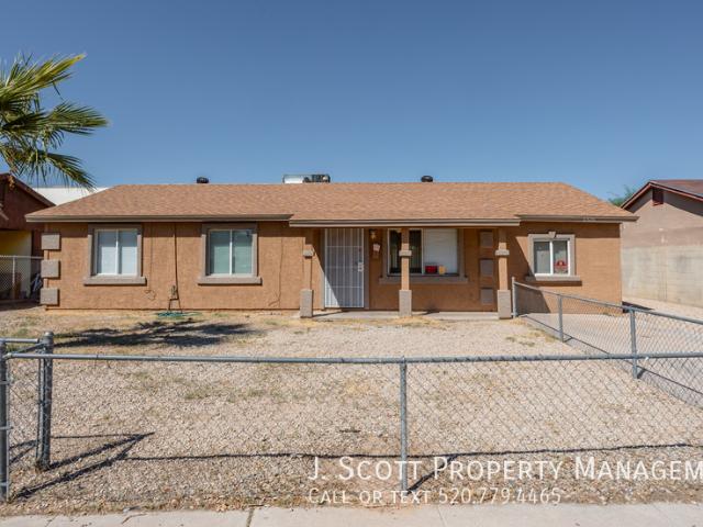 4 BR, 2 BA Apartment 6528 W Windsor Ave, Phoenix, AZ 85035